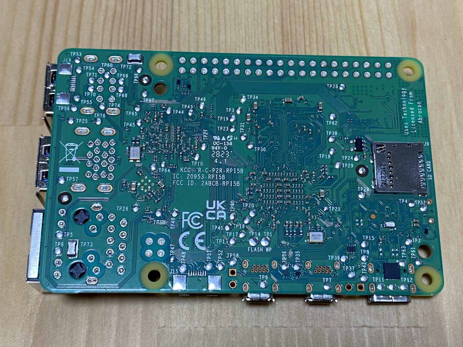 Raspberry Pi 5 実機レビュー（外観編） Japanese Raspberry Pi Users Group